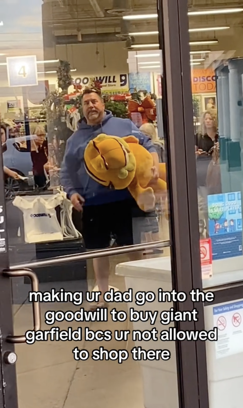 Goodwill Forbids Employees From Shopping At Their Store, So Worker Sends Her Dad To Buy Her A ...