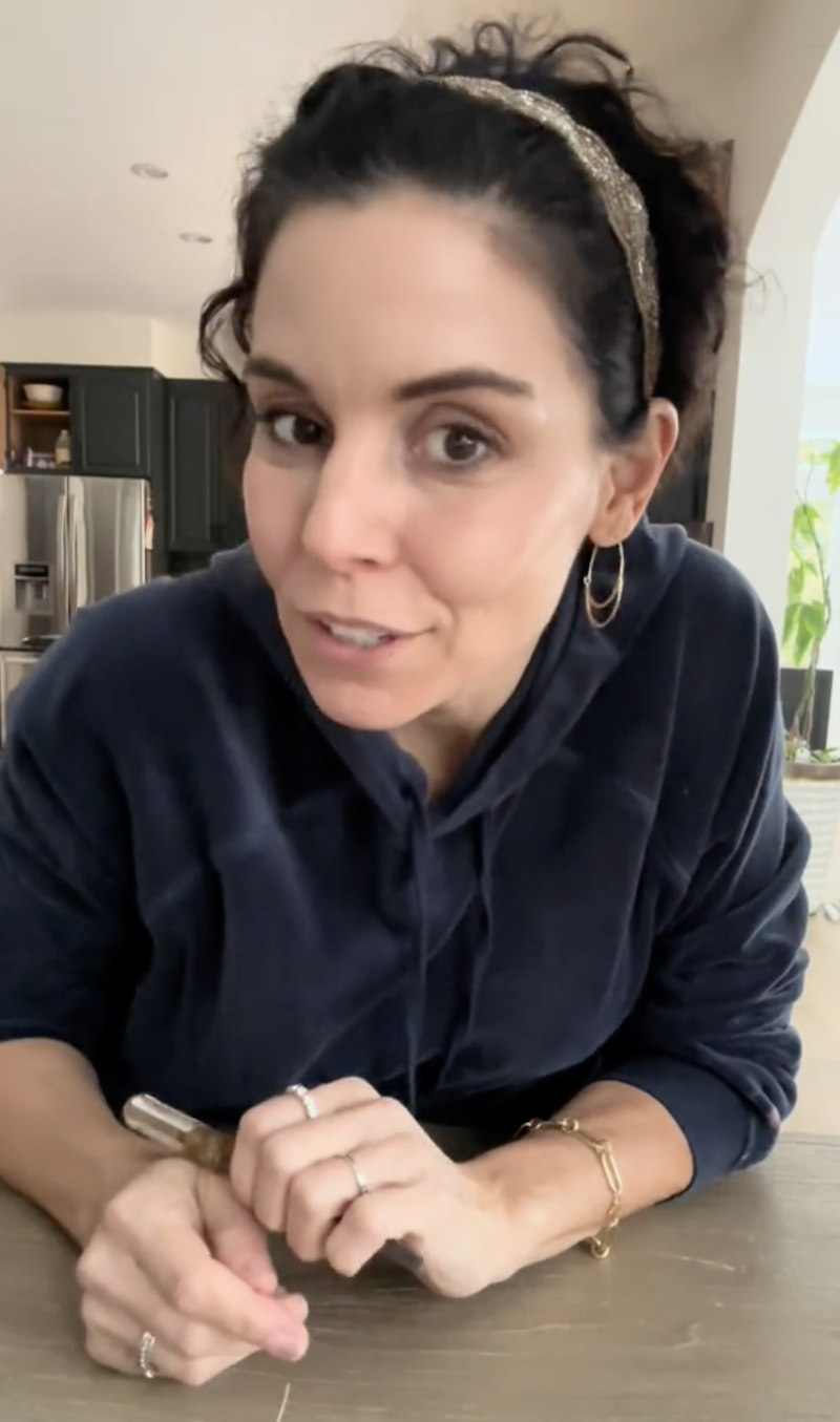 Woman Makes Internet Realize They’ve Been Using A Screwdriver Wrong All ...