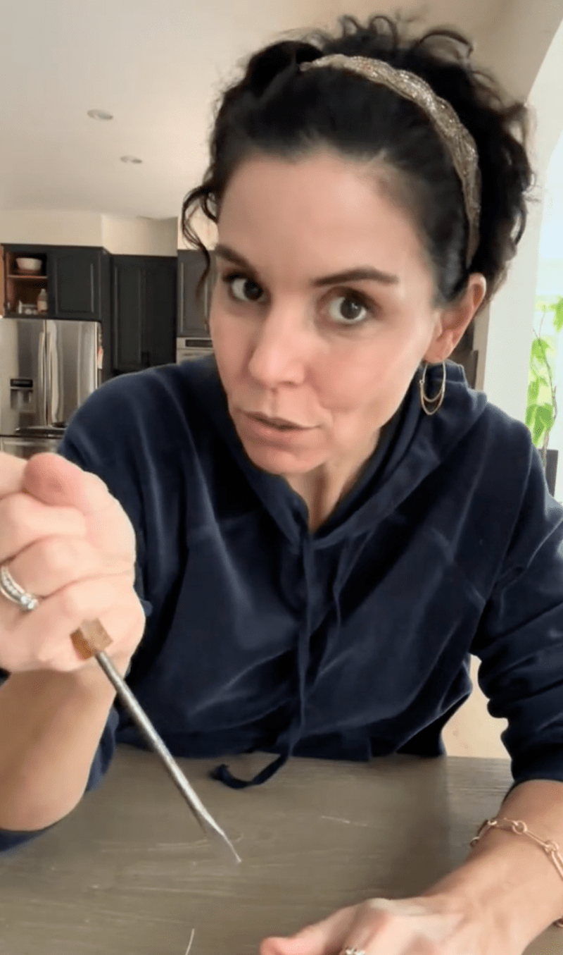 Woman Makes Internet Realize They’ve Been Using A Screwdriver Wrong All ...