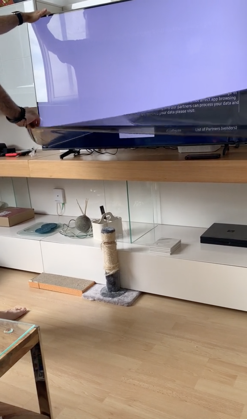 Woman Peels Protective Plastic Off Her New Samsung TV, Only To Realize ...
