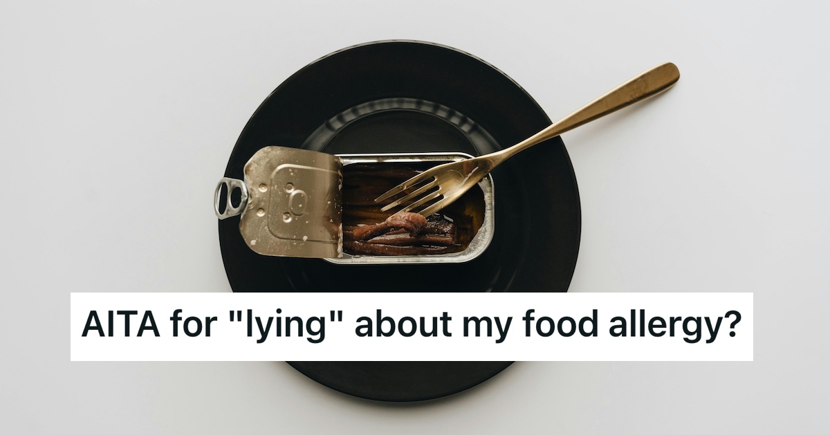 He Has A Serious Fish Allergy But His Boyfriend Doesn’t Believe Him, So ...