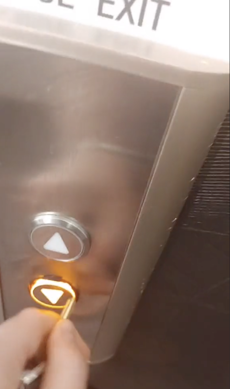 Woman Reveals The Secret Mechanism In Car Door Handles That Will Keep ...