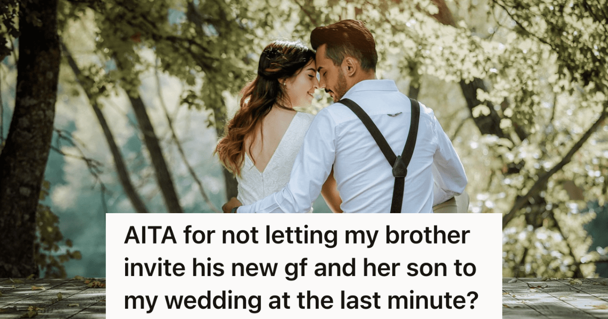 Bride And Groom Had A Strict Headcount For Their Small Wedding, But Now ...