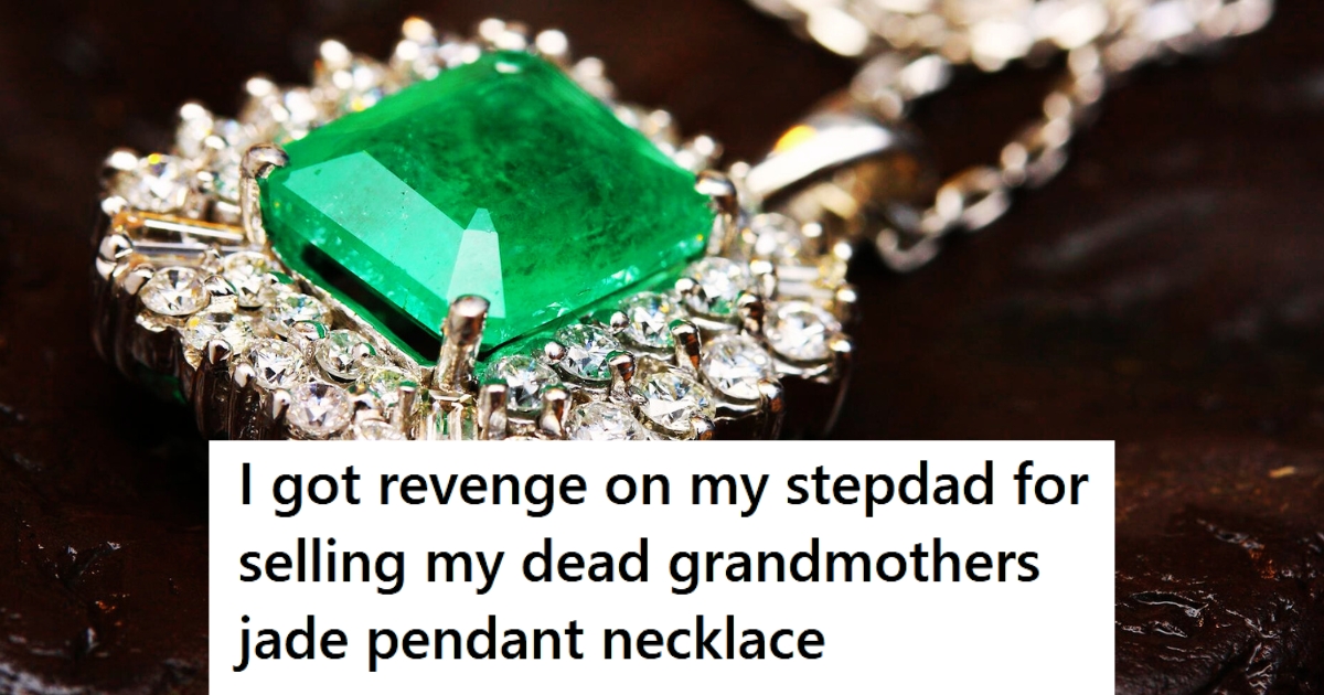 Her Stepfather Sold The Jade Necklace She Had Gifted Her Grandmother ...