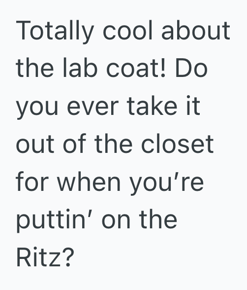 Worker Took A Break In A Lab Coat, So One Confused Customer Mistook Him ...