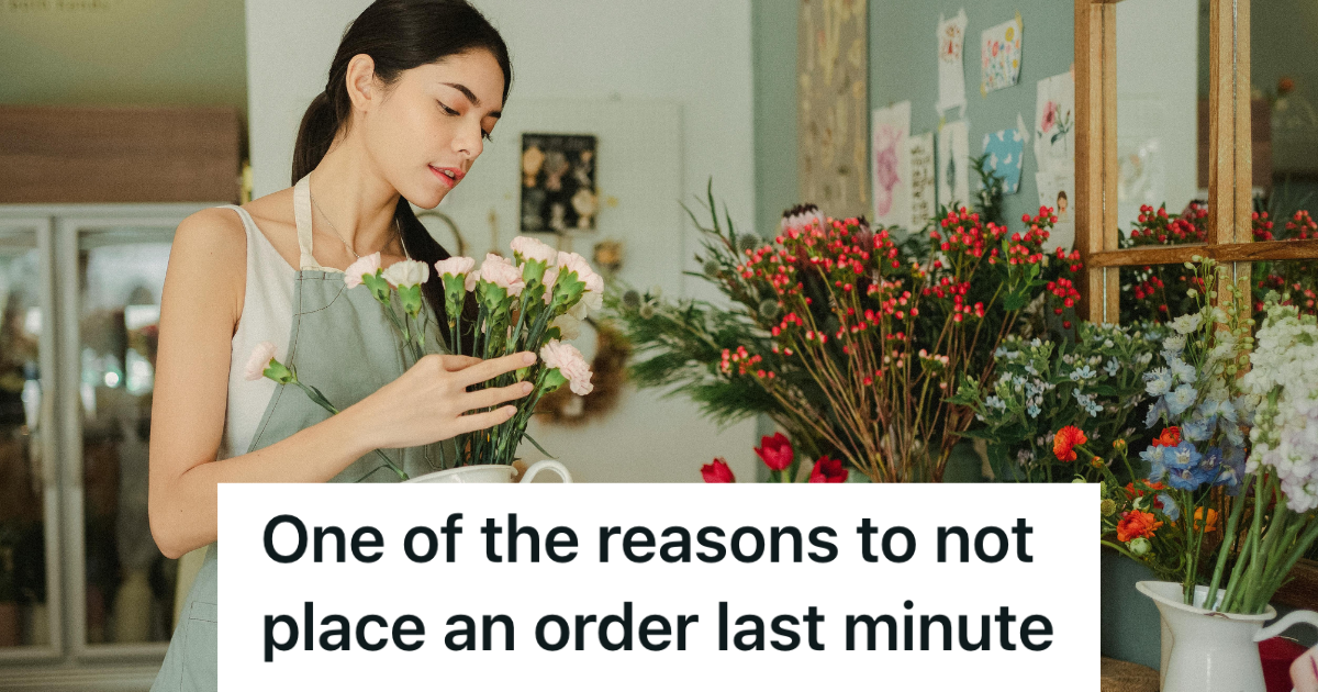 Customer Lied About A Mother’s Day Corsage, So The Floral Team Caught ...