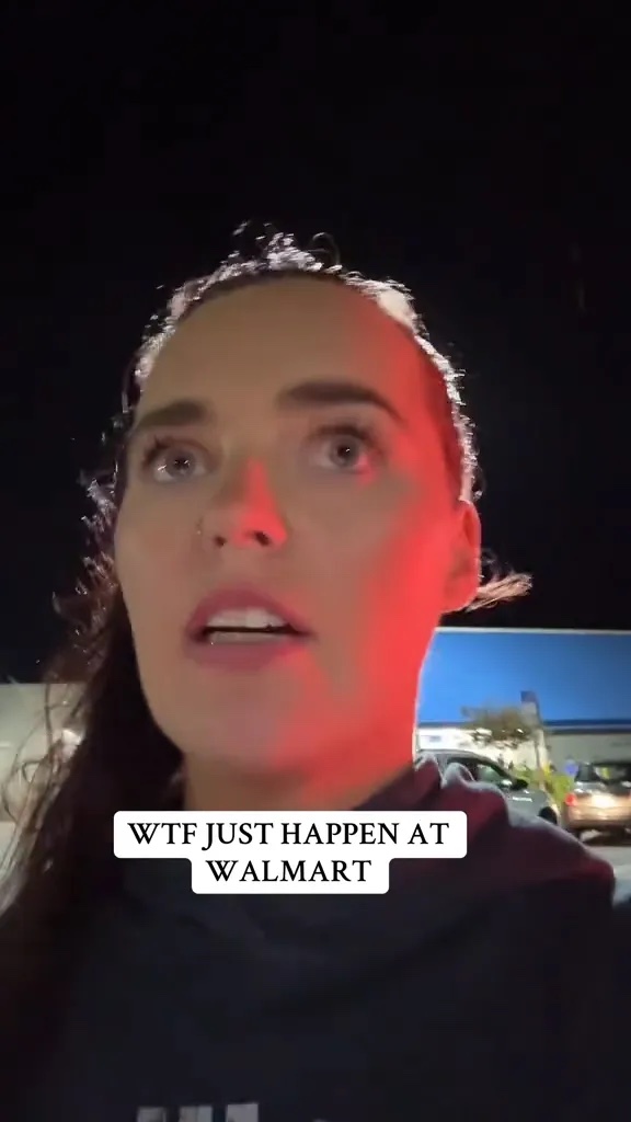Walmart Is Now Charging People To Use Self-Checkout, And People Are ...