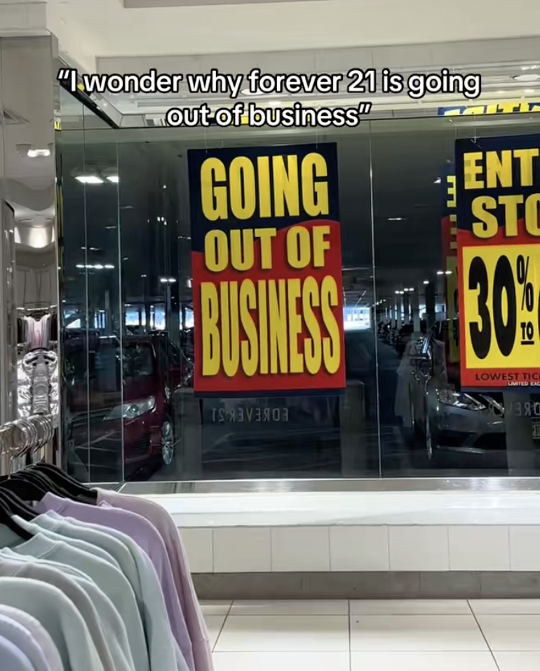 ‘Still stuck in 2010.’ – A Shopper Thinks Forever 21 Went Out Of ...