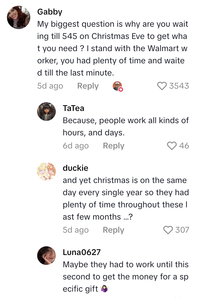 A Walmart Store Closed Early On Christmas Eve And Customers Were Very ...