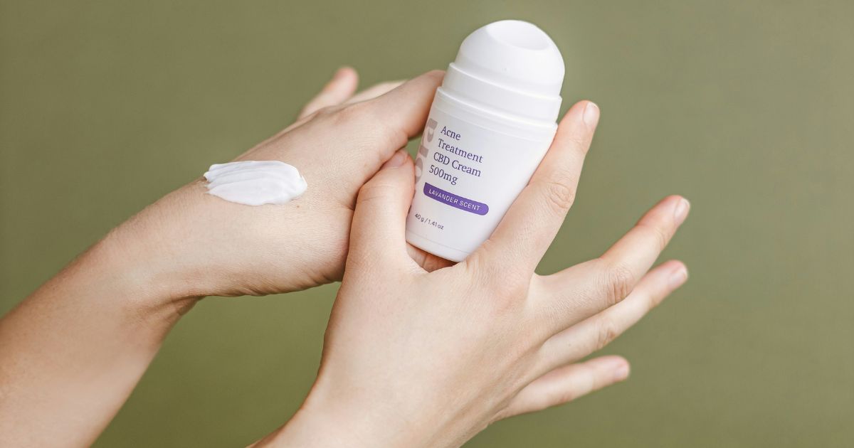 How Do Antiperspirants Work And When Should You Apply Them For The Best ...