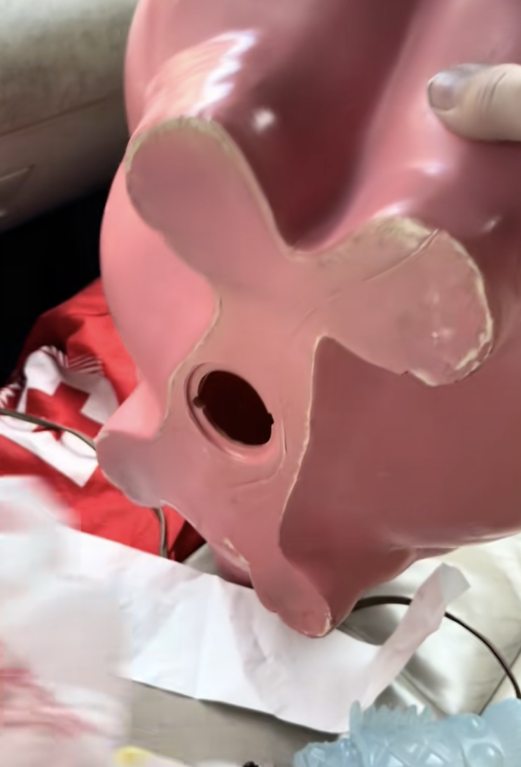 ‘I’m shaking right now.’- Goodwill Store Customer Found Thousands Of ...