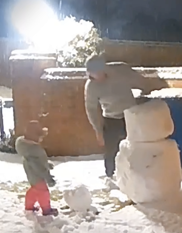 A Ring Camera Captured The Moment A Father Helped His Daughter Build ...